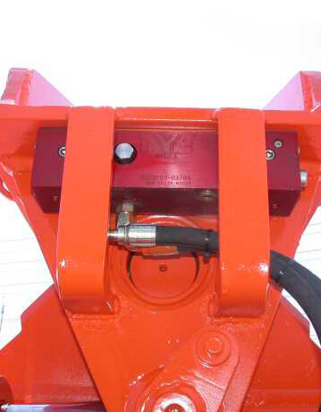 Nye Tilt Buckets | Find the Right Tool For the Right Application ...